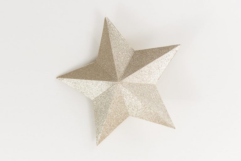 Easy 3D Star Decoration | Christene Holder Home