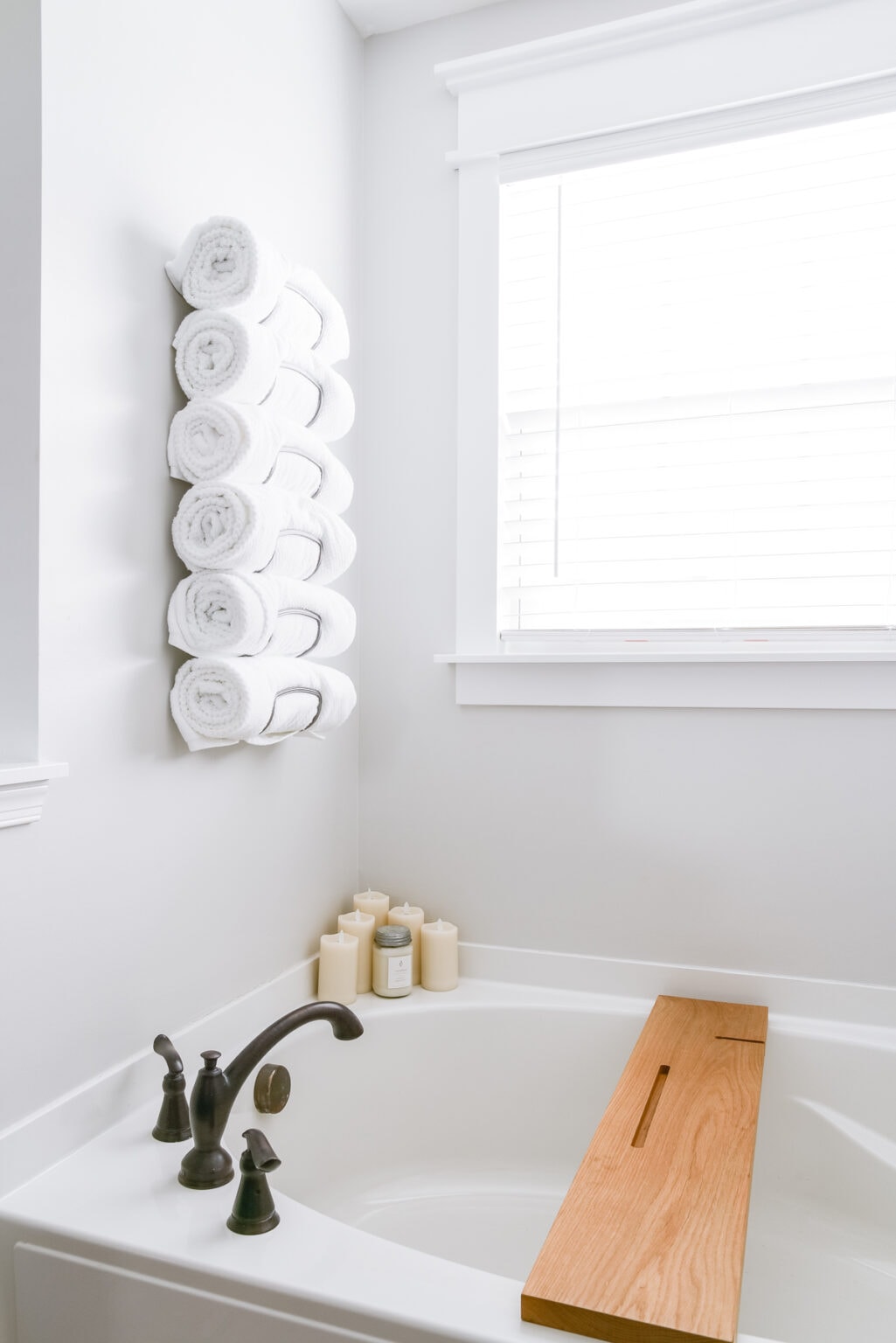 10 Simple Solutions for Organizing Linens Without a Linen Closet ...